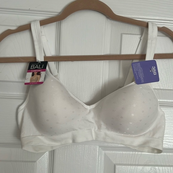 Bali | Intimates & Sleepwear | Bali Wireless Bra | Poshmark